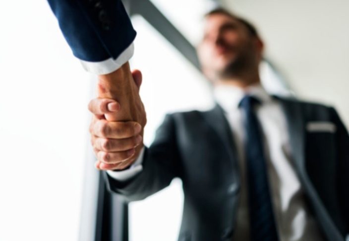 LEVERAGE ON YOUR PEOPLE NETWORK . PART II - HR Focus Universe